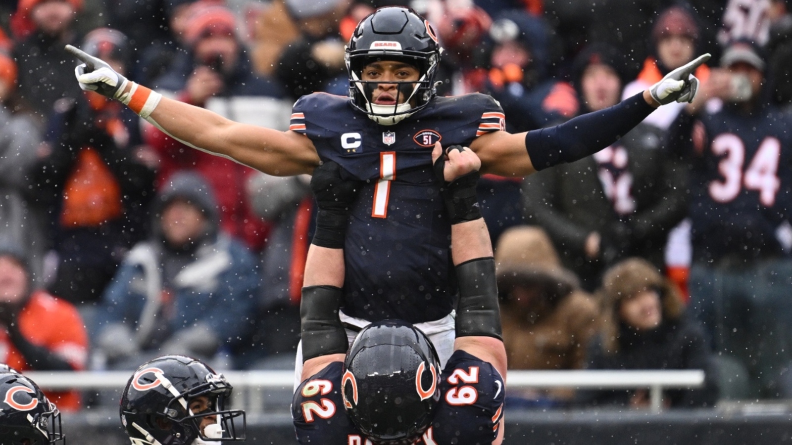 Justin Fields pokes fun at Packers fans: ‘Not much else to do in Green Bay’ | Yardbarker