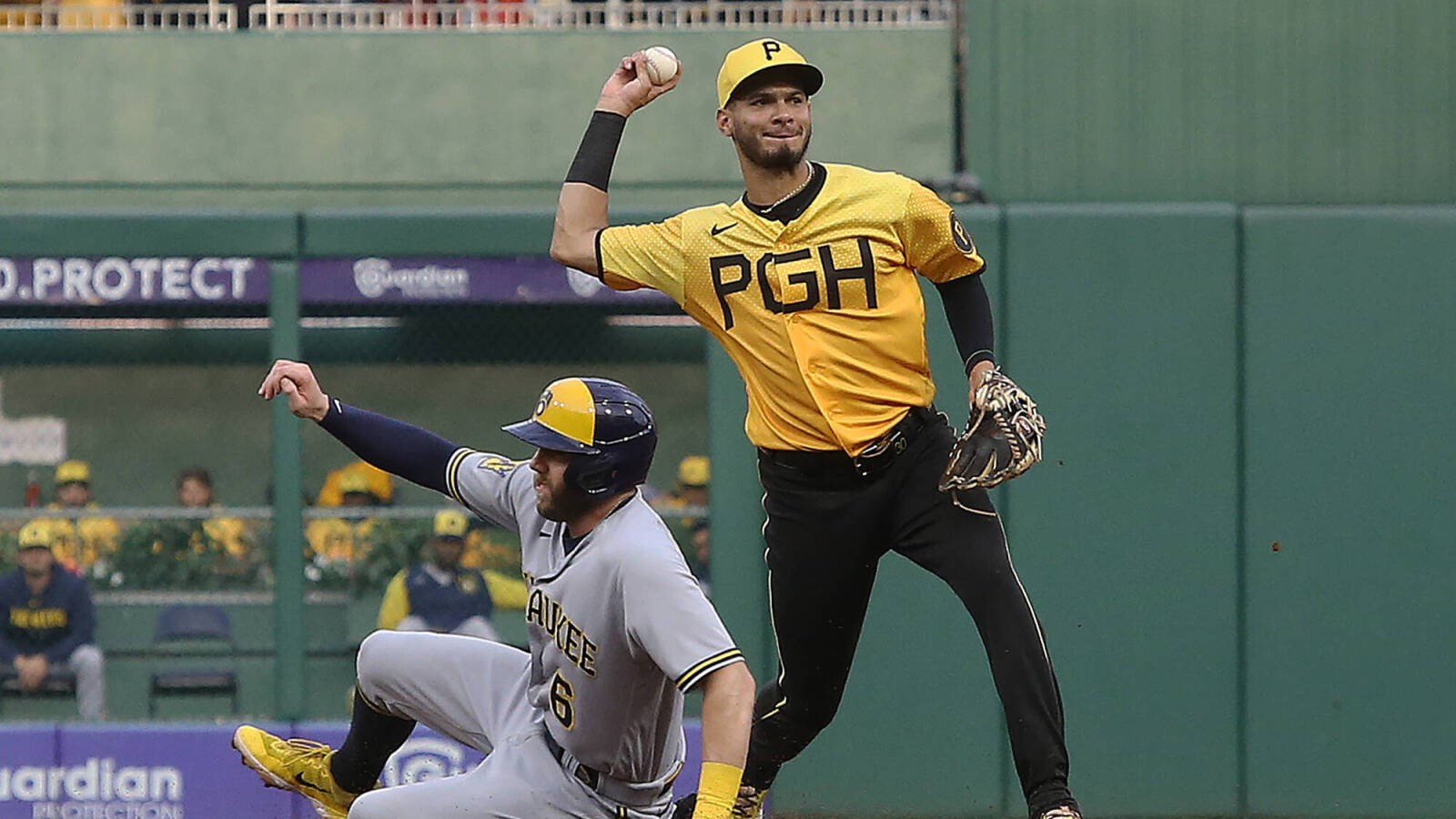 Marcano receives lifetime ban for betting on baseball | Yardbarker