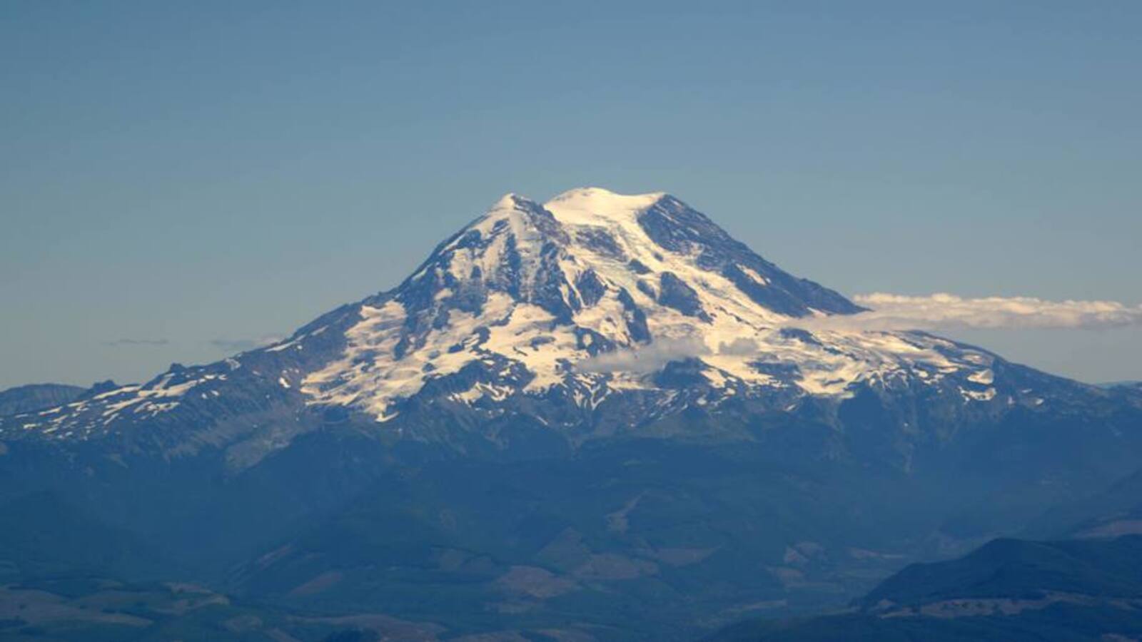 Hundreds of Miniature Earthquakes Rock Mt. Rainier | Yardbarker