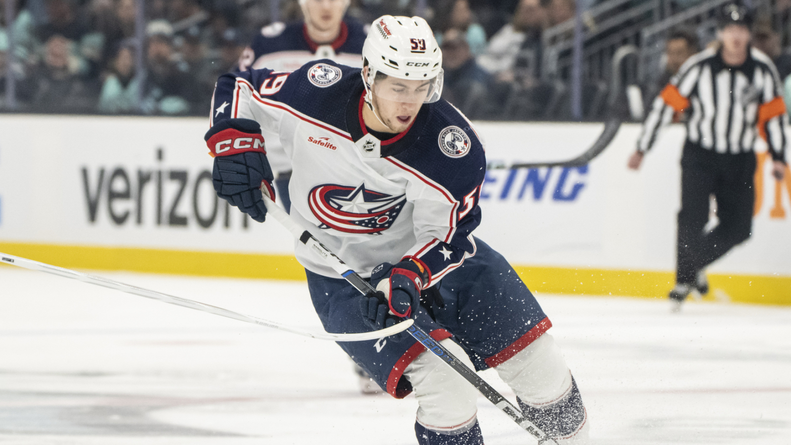 Blue Jackets sign former first-round winger to extension | Yardbarker