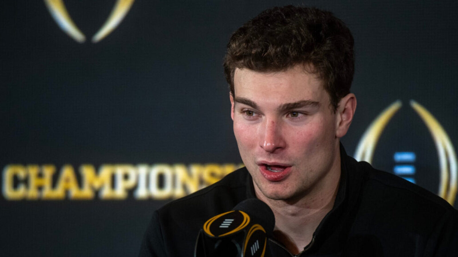 New Update Emerges On Las Vegas Raiders Trading Away First-Overall Pick ...