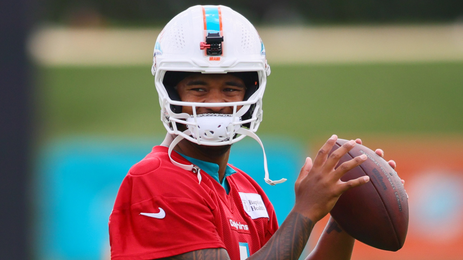 Tua Signs 4-Year $212 Million Extension | Yardbarker