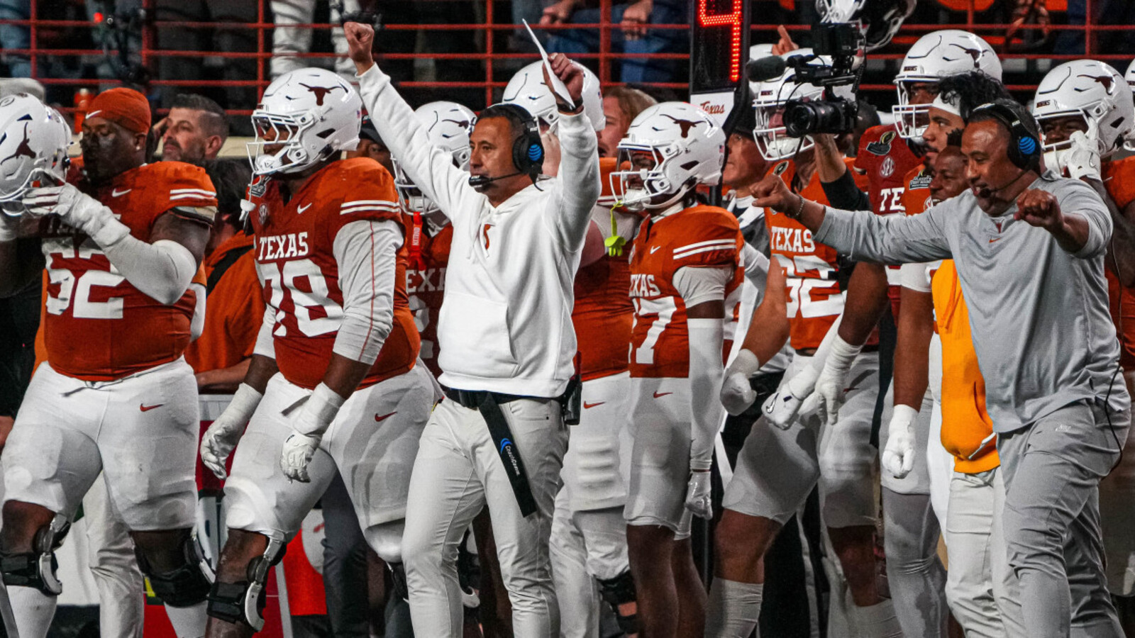 Texas' 5-Star Safety Explodes in First Career Baseball Start | Yardbarker