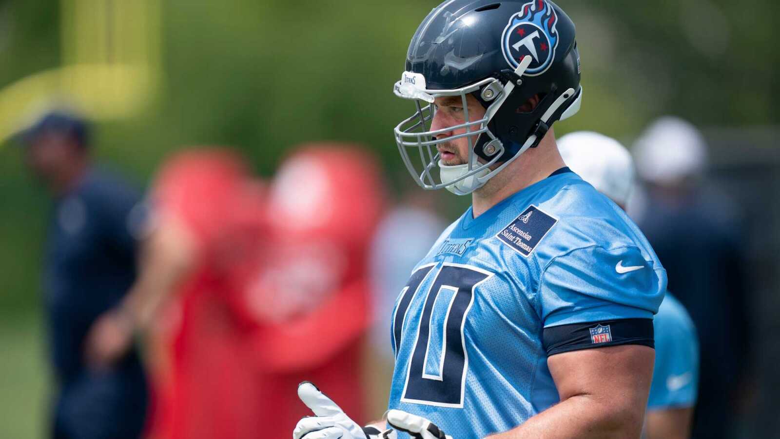 Titans Interested In Re-Signing Kevin Zeitler, Chig Okonkwo | Yardbarker