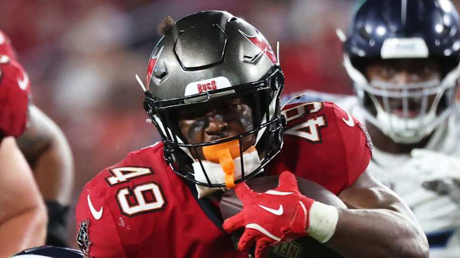 Bucs running back making case for 53-man roster | Yardbarker