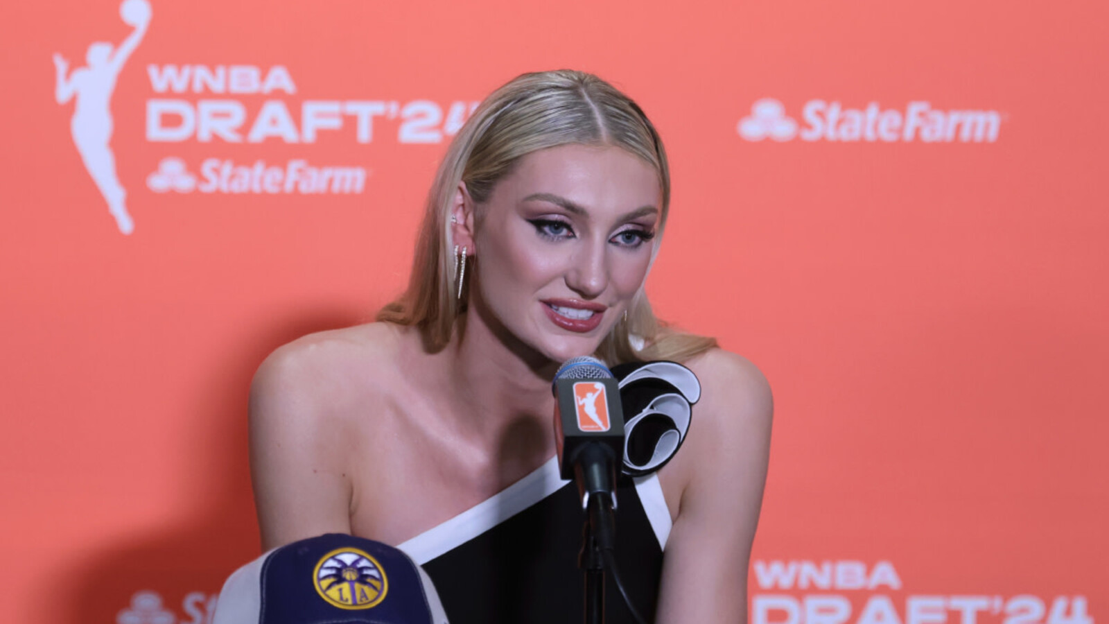 Big Cameron Brink News Emerges on Friday Amid 402-Day Injury Absence ...