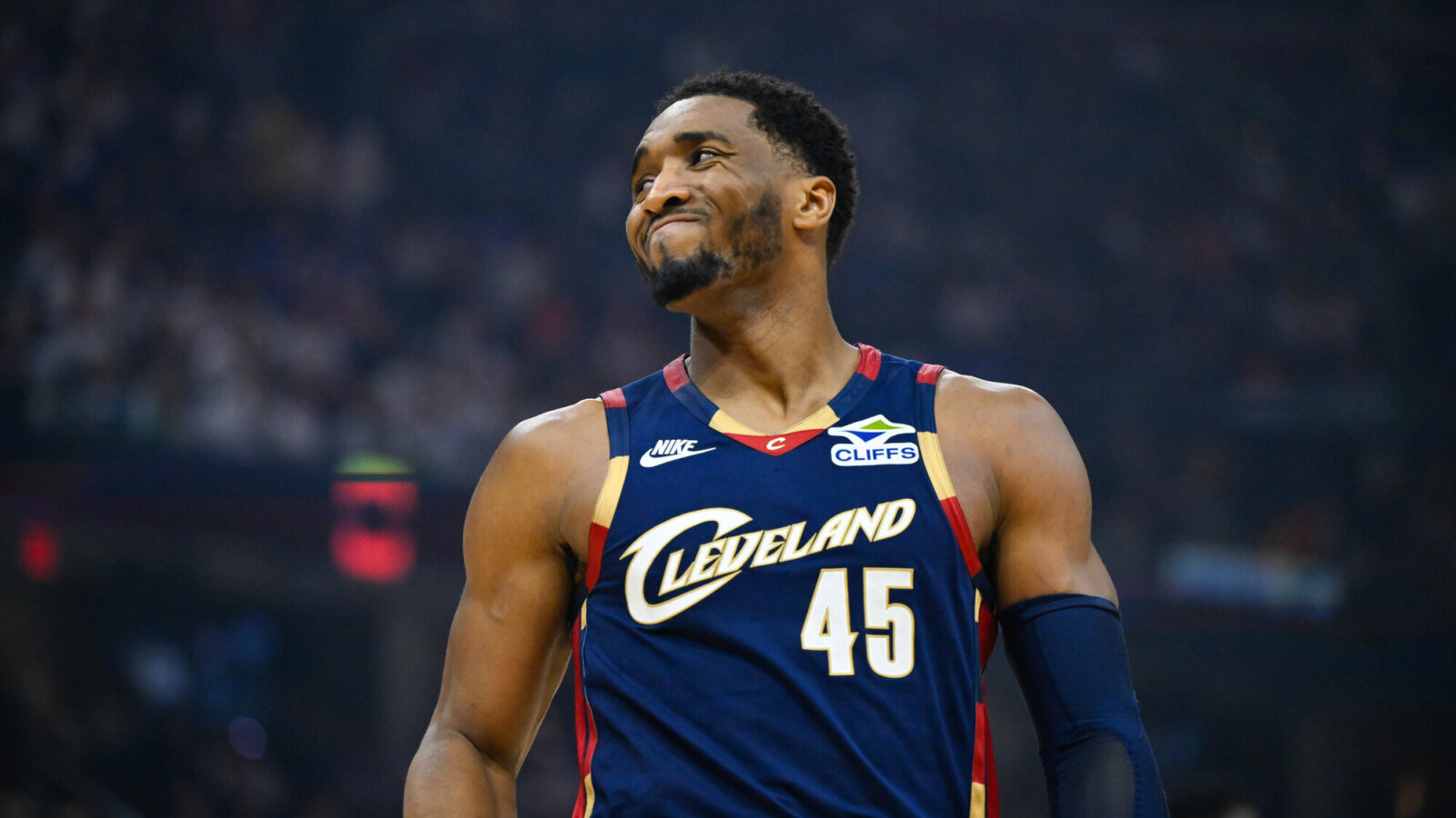 Donovan Mitchell shuts down a loaded LeBron James question | Yardbarker