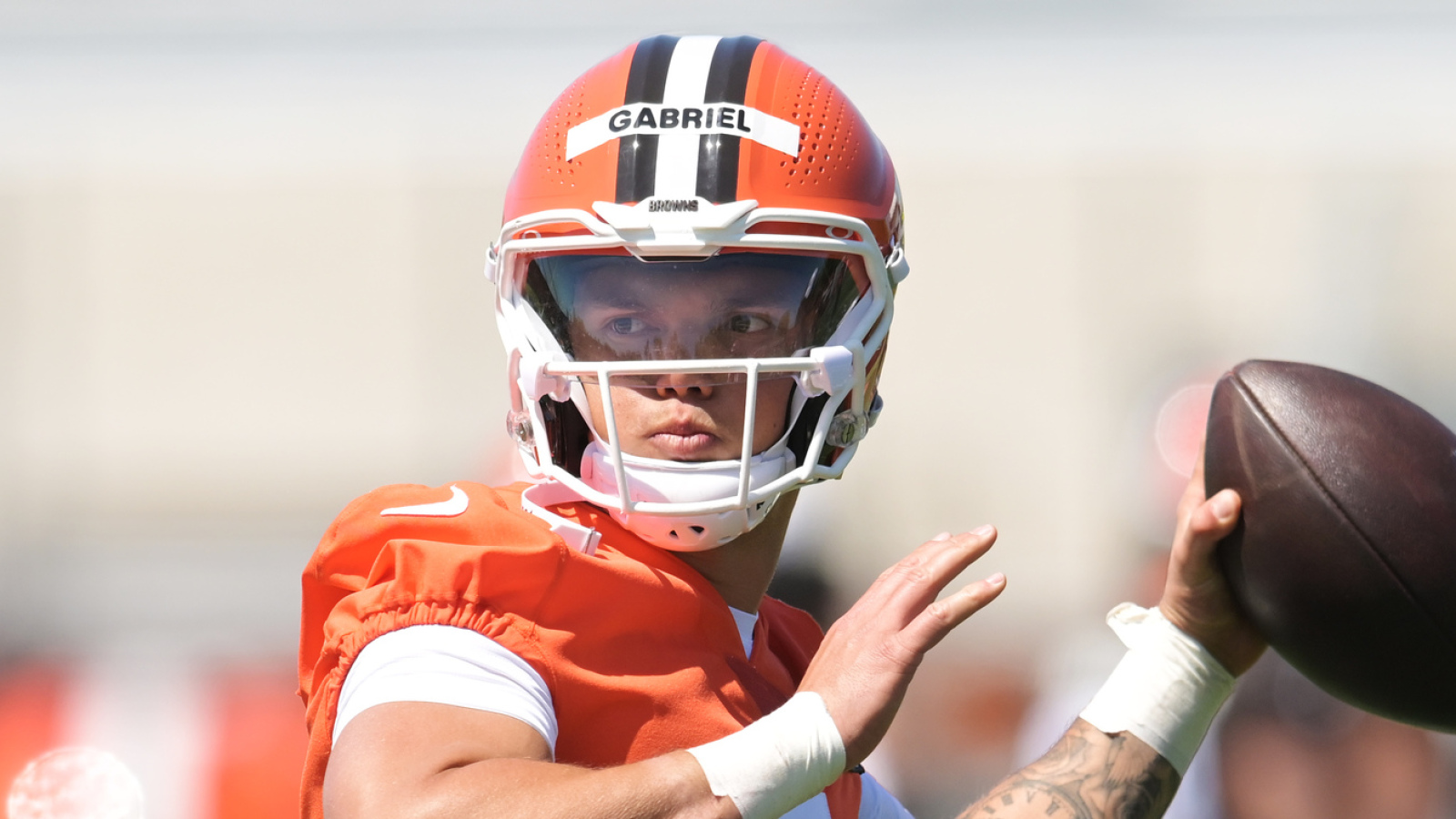Browns reporter says rookie is 'not an NFL QB' | Yardbarker