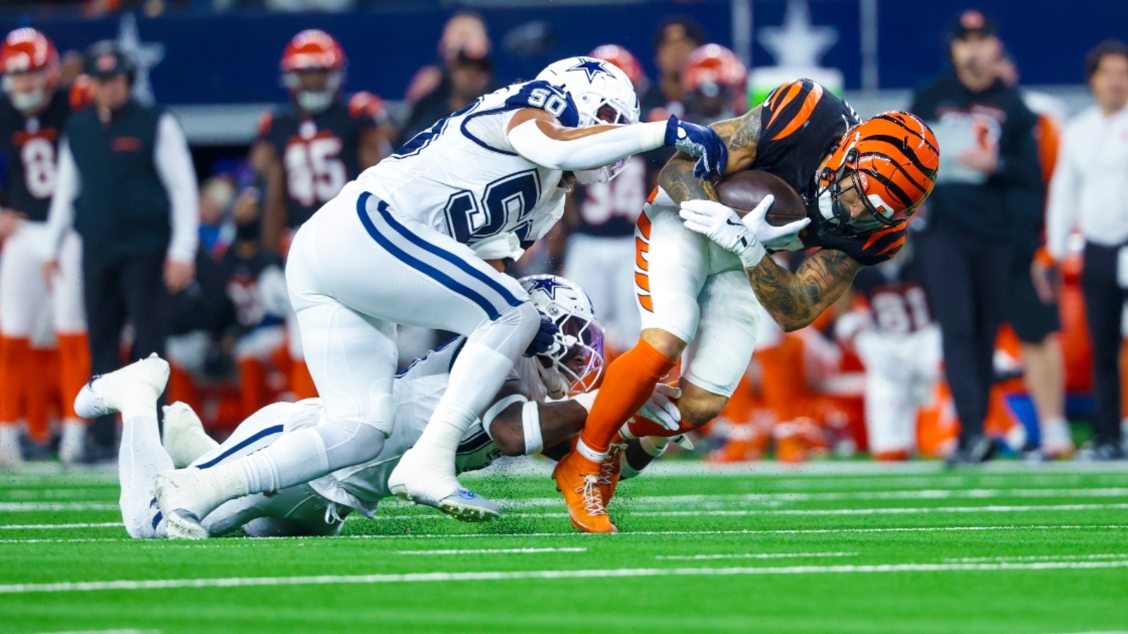 Cowboys make wild blunder on blocked punt, hand ball back to Bengals ...