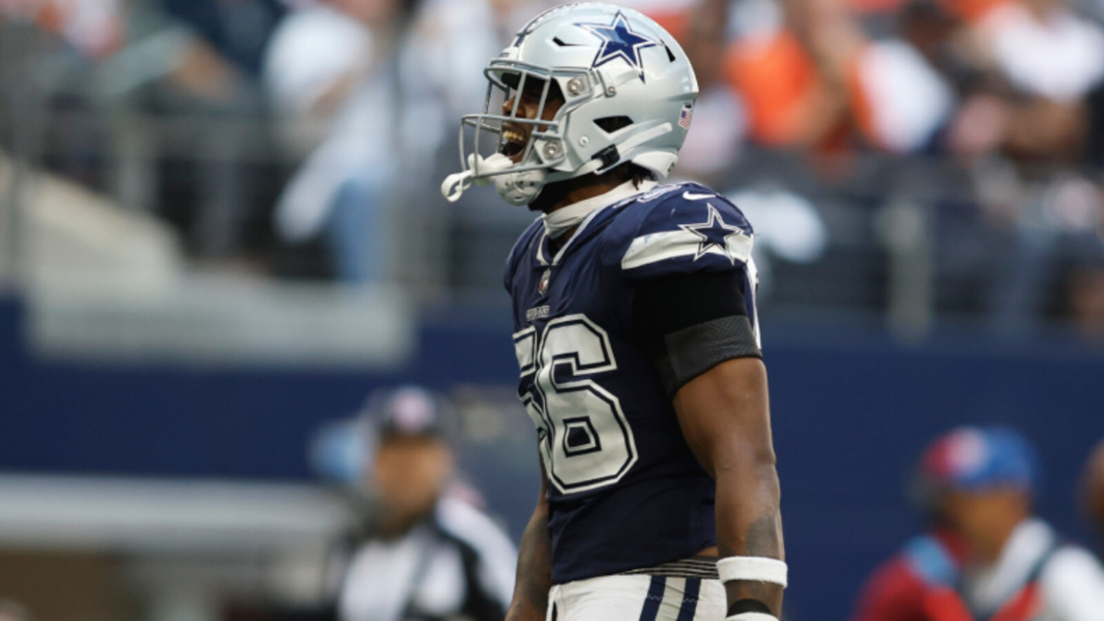 Cowboys Poach 10-Sack Standout Dante Fowler Jr. From Commanders ...