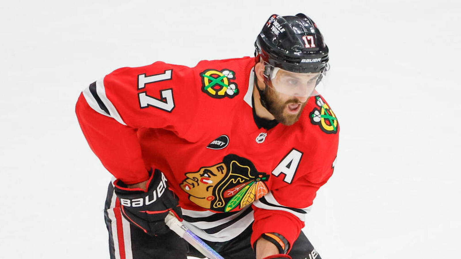 Veteran winger open to extension with Blackhawks | Yardbarker