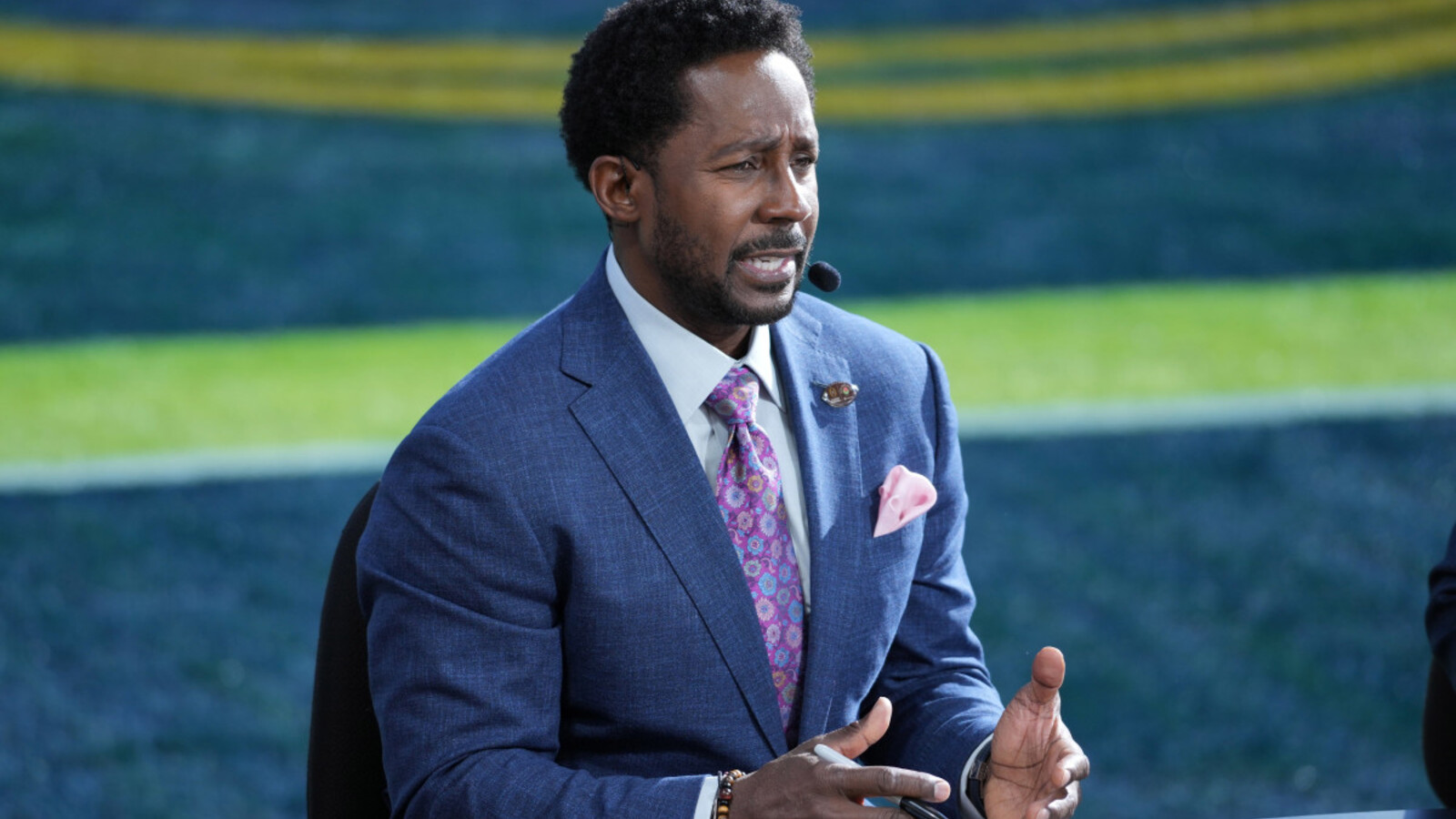 Desmond Howard Made His Thoughts Clear On The Cam Ward-Shedeur Sanders ...