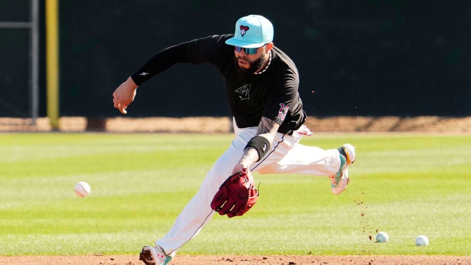 Diamondbacks designate 3B Emmanuel Rivera for assignment | Yardbarker