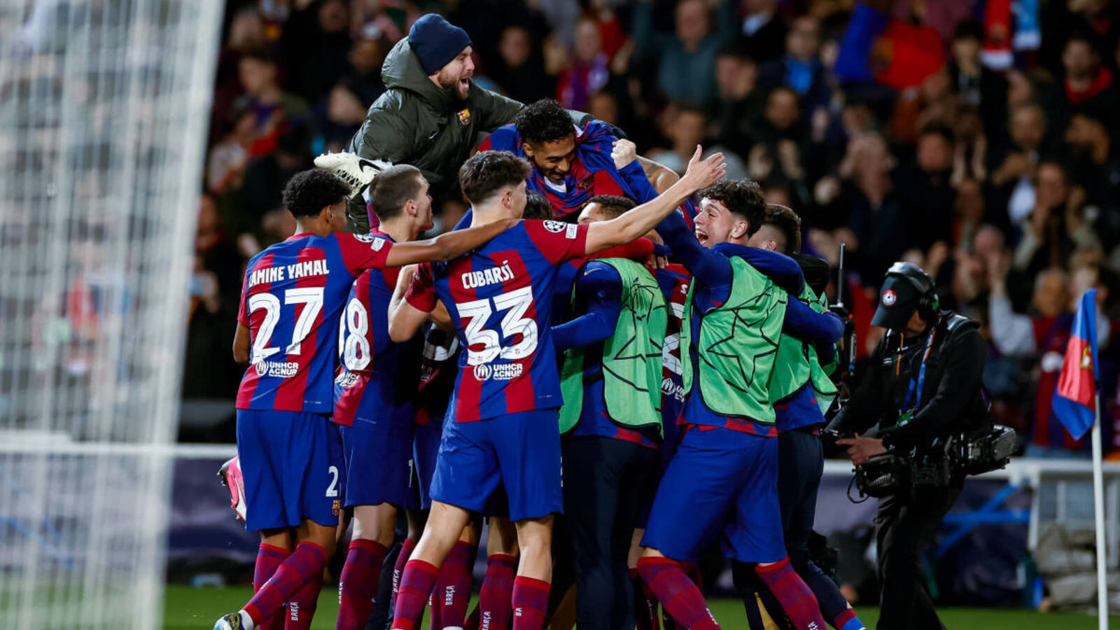 Barcelona Beat Napoli to Reach First Champions League Quarter-Final ...