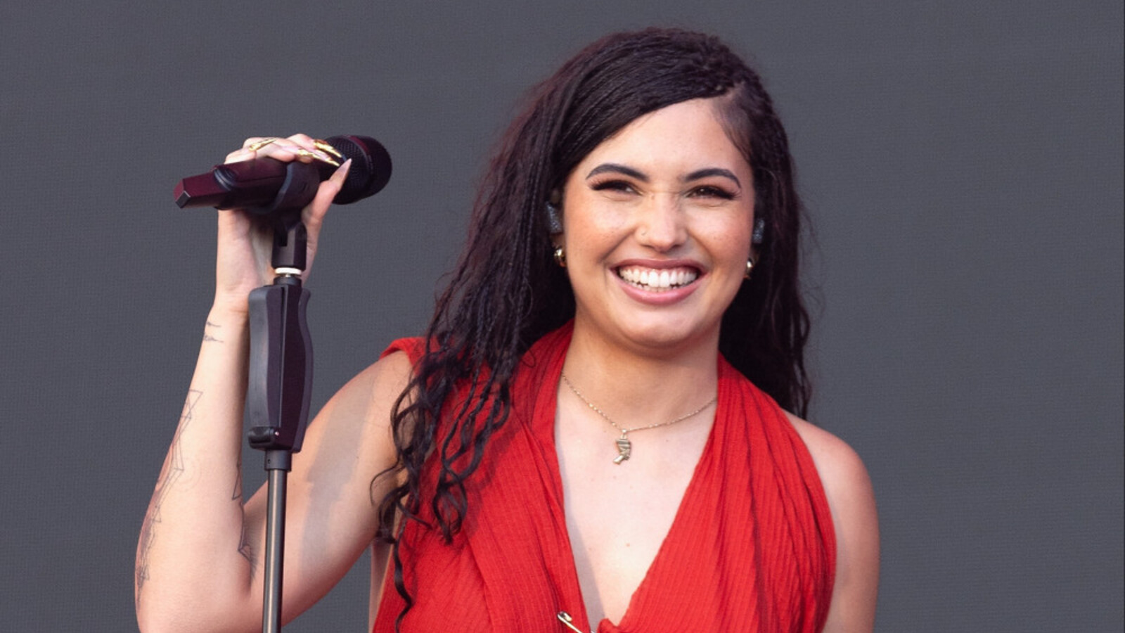 Pop star Mabel: My success stems from hard work | Yardbarker