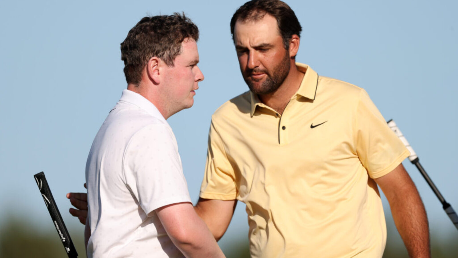 Robert MacIntyre reacts to Scottie Scheffler’s stunning chip-in at BMW ...