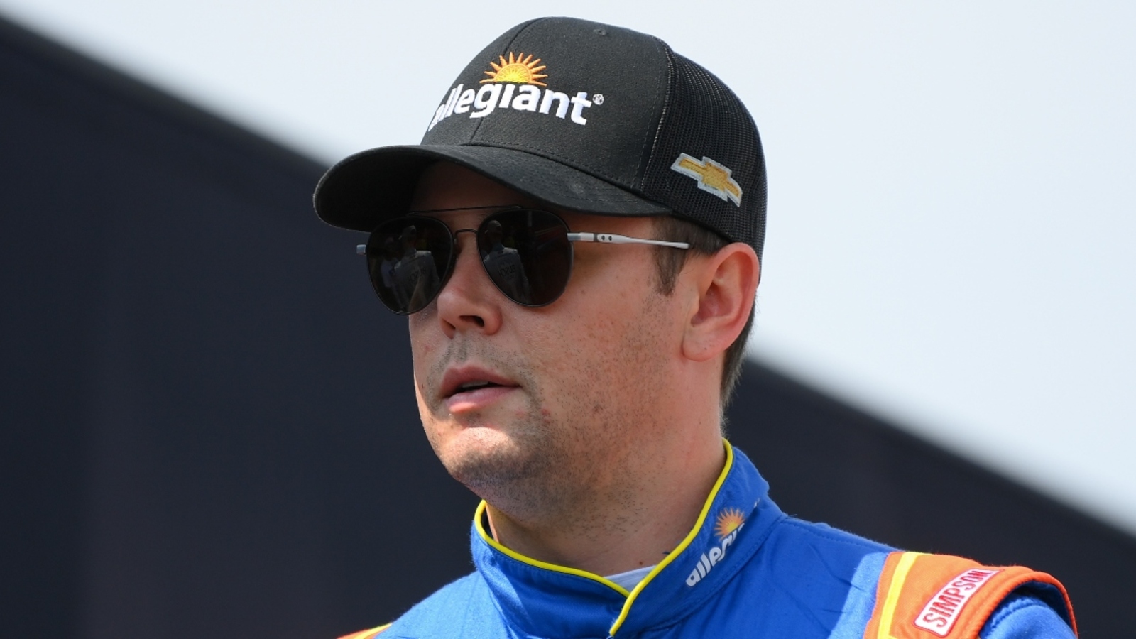 Erik Jones announces he has spinal fracture, will miss Dover after ...