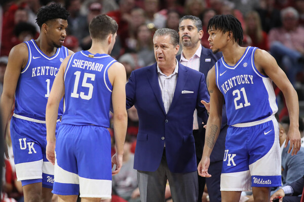 Kentucky Basketball drops to No. 10 in AP Top 25 Poll | Yardbarker