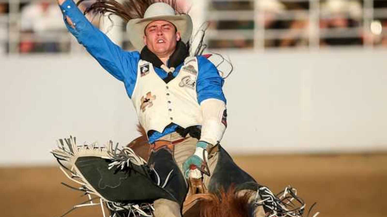 9 Days to the NFR: Bareback Rider No. 9 Jayco Roper | Yardbarker
