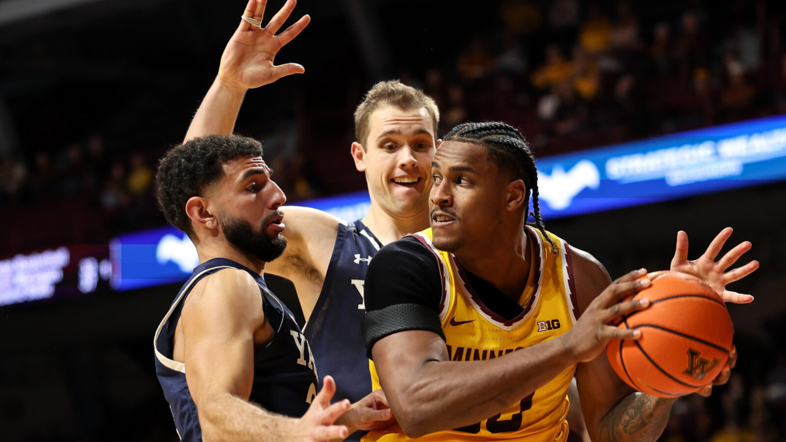 Minnesota's strong second half propels Gophers to 59-56 win over Yale ...