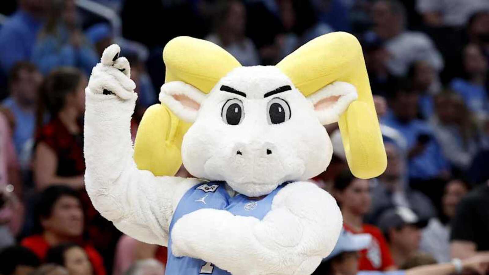 UNC Hoops Recruiting Board: Three Big Men to Watch | Yardbarker