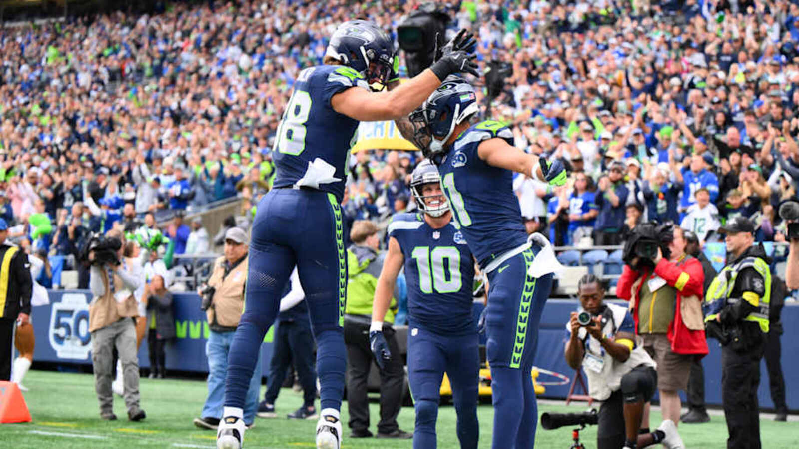 AJ Barner shares strong statement on Seahawks after dominating the ...
