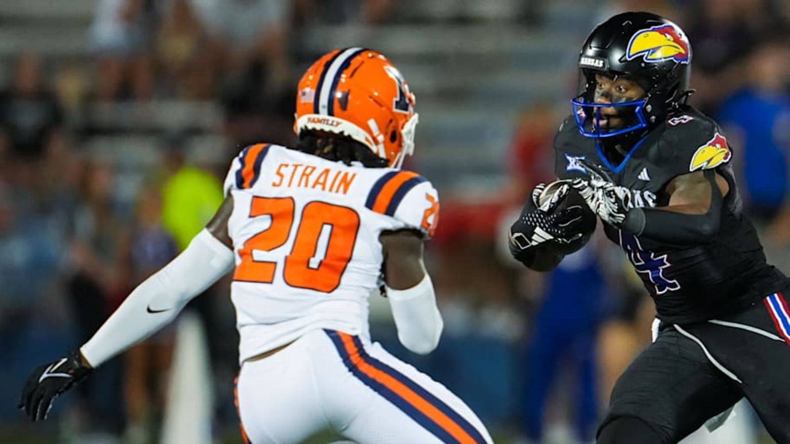 Illinois Defensive Back Tyler Strain Withdraws From Portal, Returns for ...