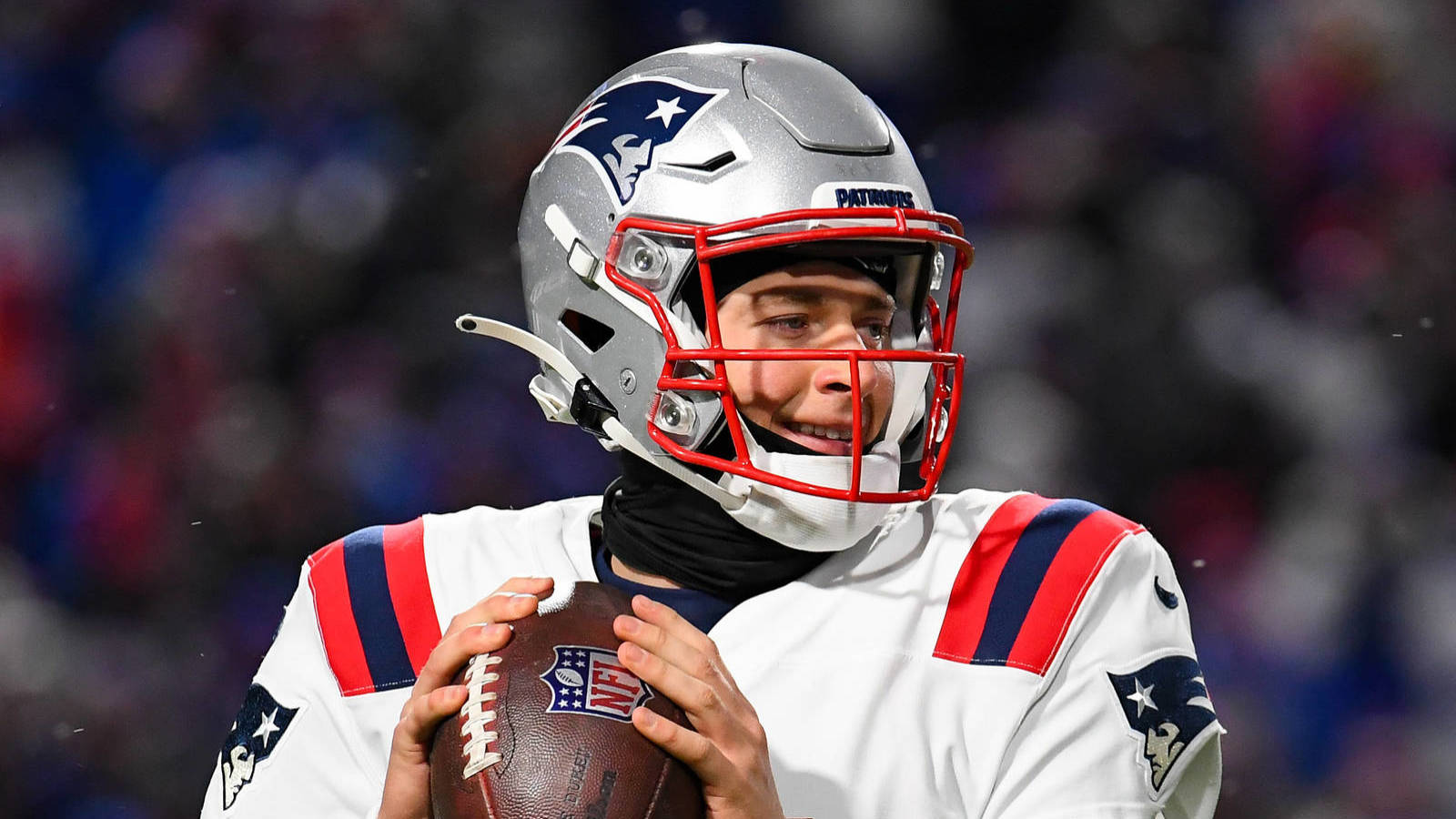 Pats' Mac Jones added to injury report with left thumb issue | Yardbarker