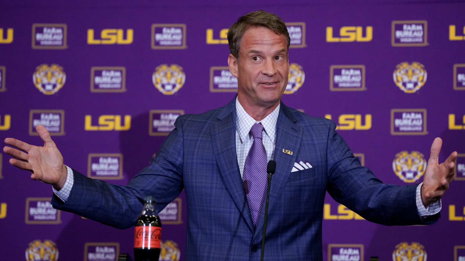 LSU Head Coach Lane Kiffin Accused of Stealing Star QB | Yardbarker