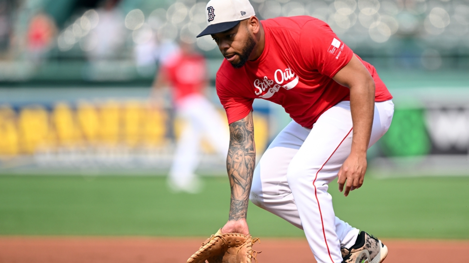 Red Sox release 1B Dominic Smith | Yardbarker