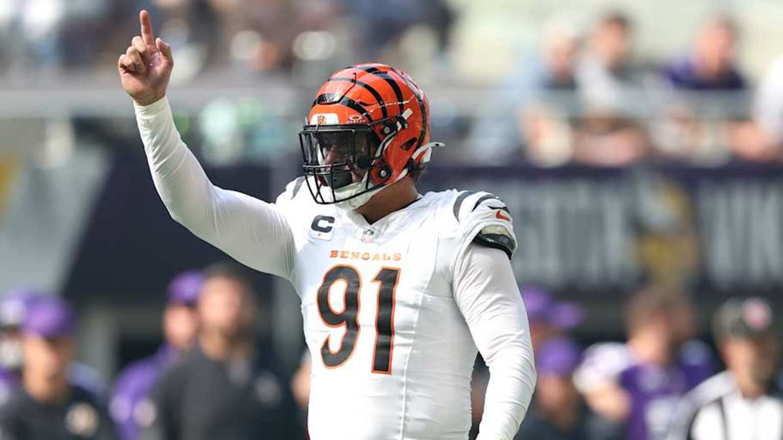 Bold mock Bengals trade sends Trey Hendrickson to Super Bowl contender ...