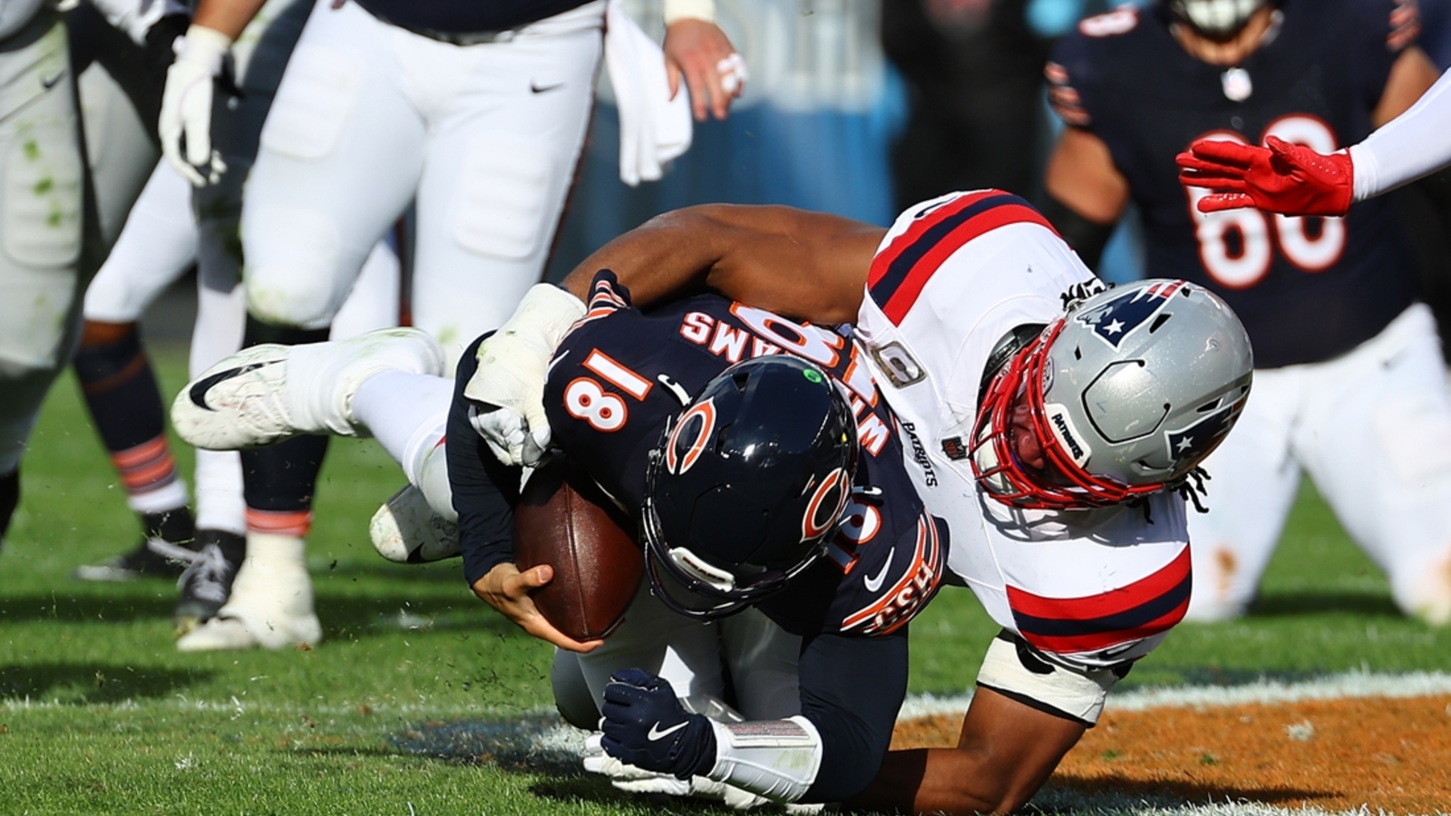 Patriots sack Caleb Williams 9 times, stifle Bears | Yardbarker