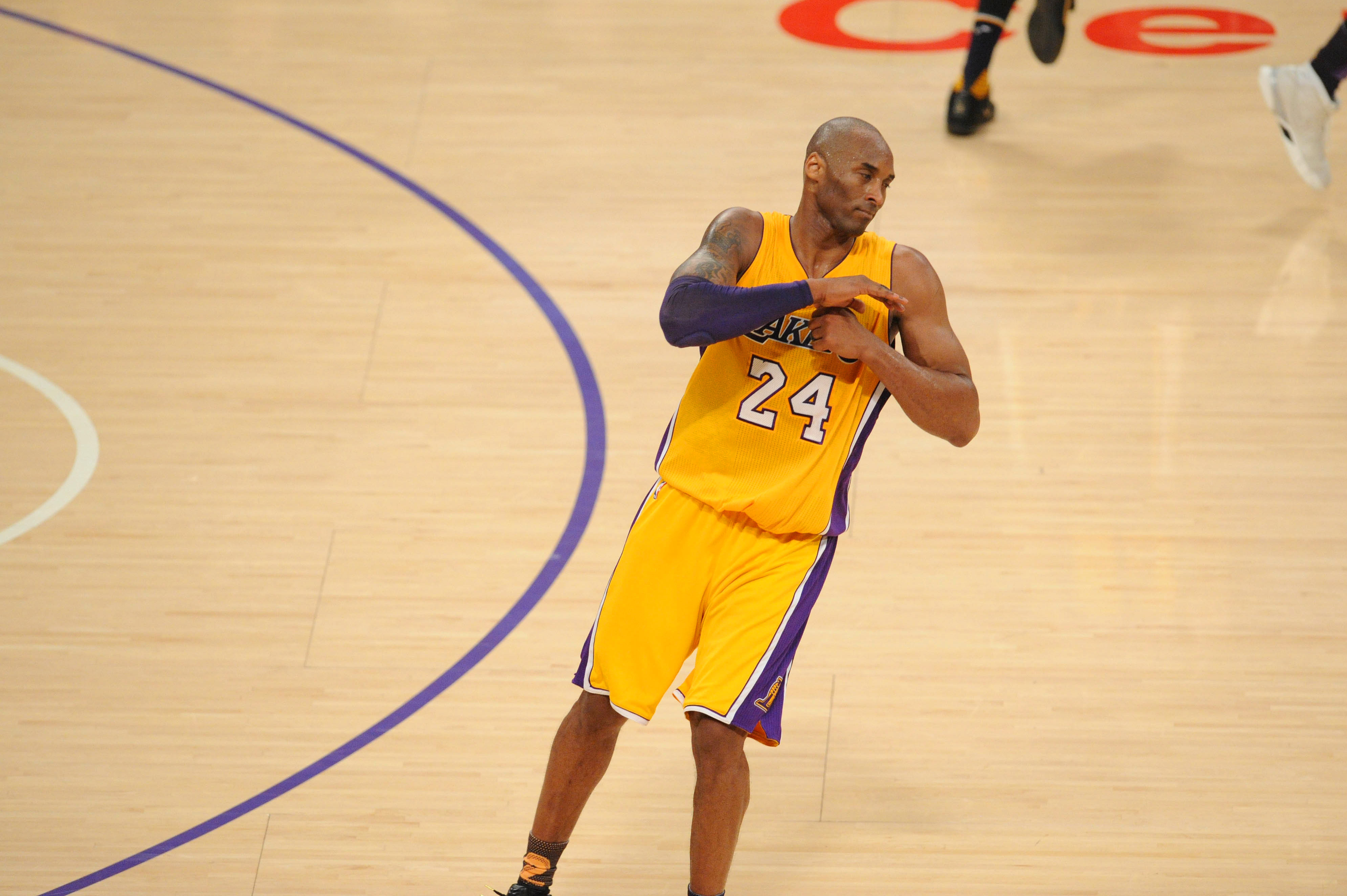 24 quintessential moments of Kobe Bryant's career | Yardbarker.com