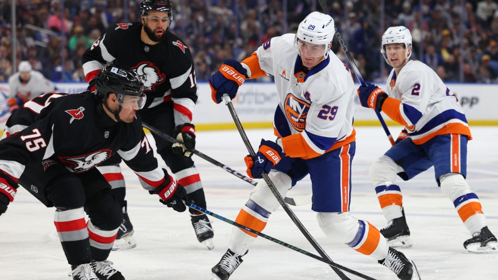 Islanders end skid by eking past Sabres | Yardbarker