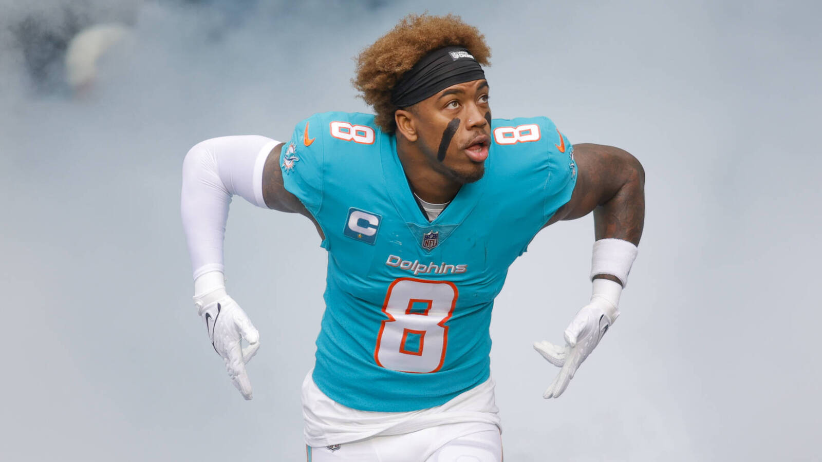 Dolphins' Jevon Holland enters turf vs. grass debate | Yardbarker