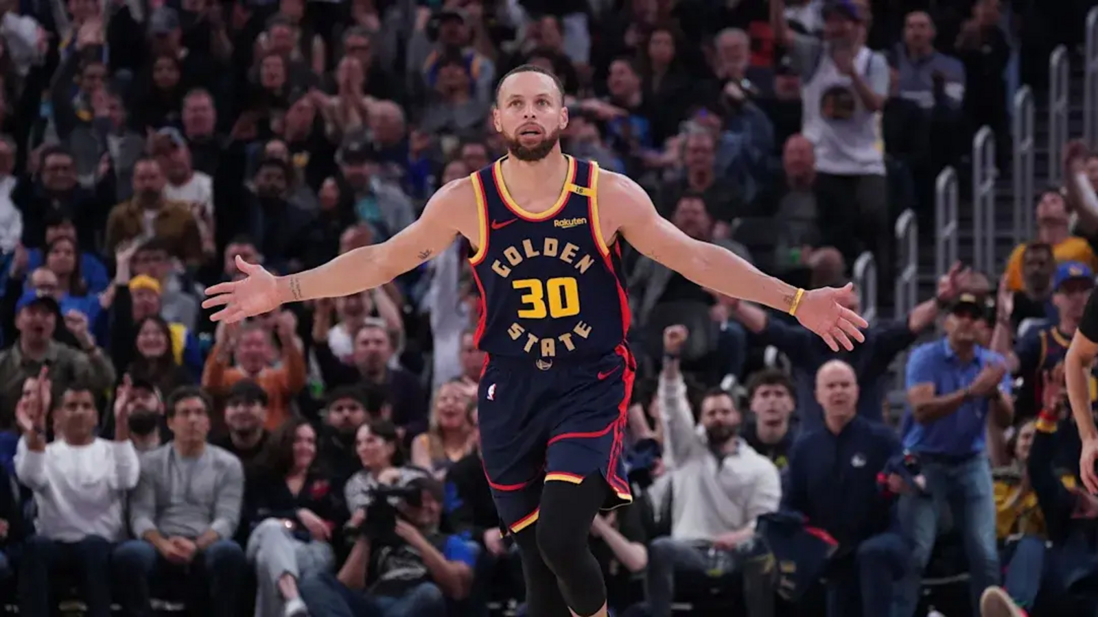 Golden State Warriors: Stephen Curry Records Another Season With 300+ 3-Pointers | Yardbarker