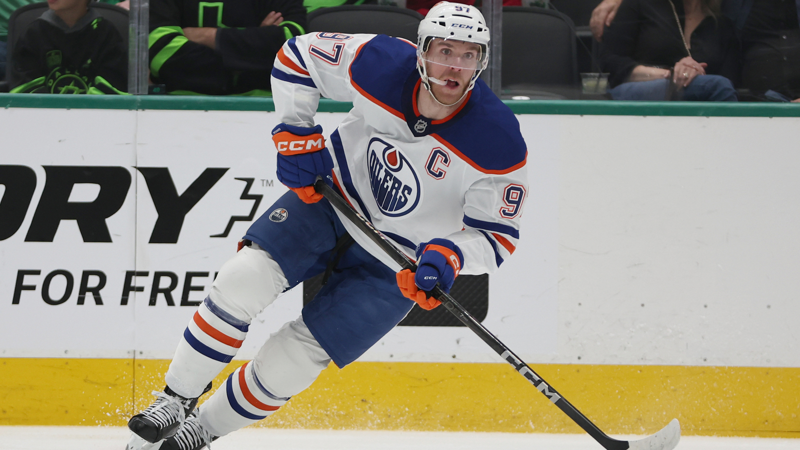 Who are the current captains of each NHL franchise? | Yardbarker