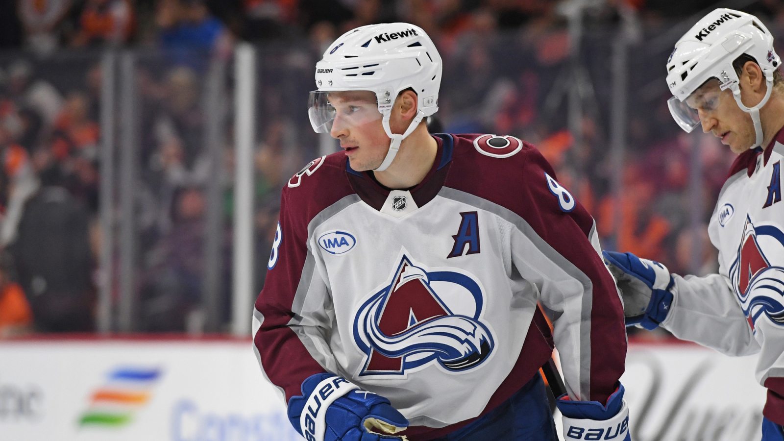 Flyers Crushed by ‘Stupid Stuff’, Cale Makar Takes Over in Helge Grans ...