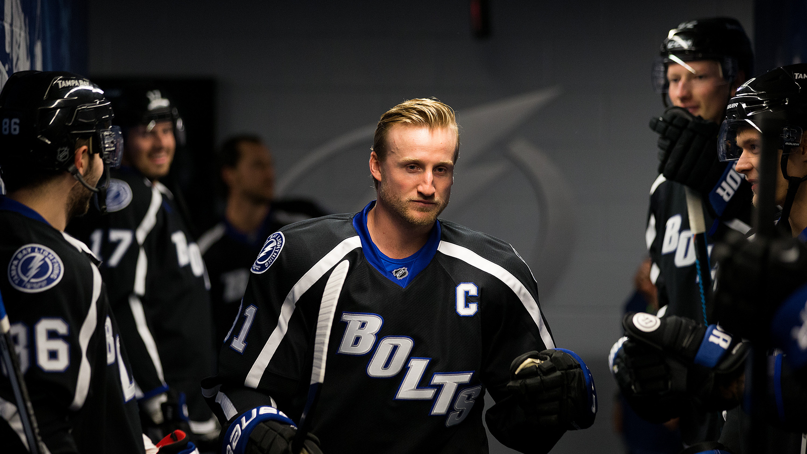 Steven Stamkos Sends Hockey Twitter Into A Tizzy Yardbarker