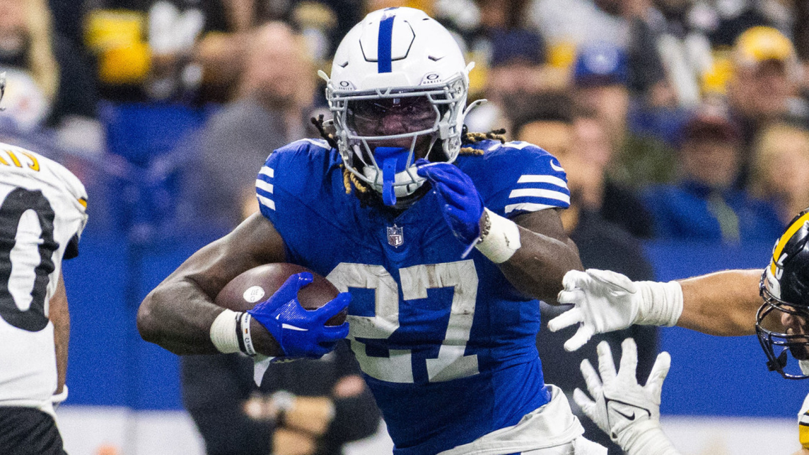 Veteran RB emerging as backup to Colts' Jonathan Taylor? | Yardbarker