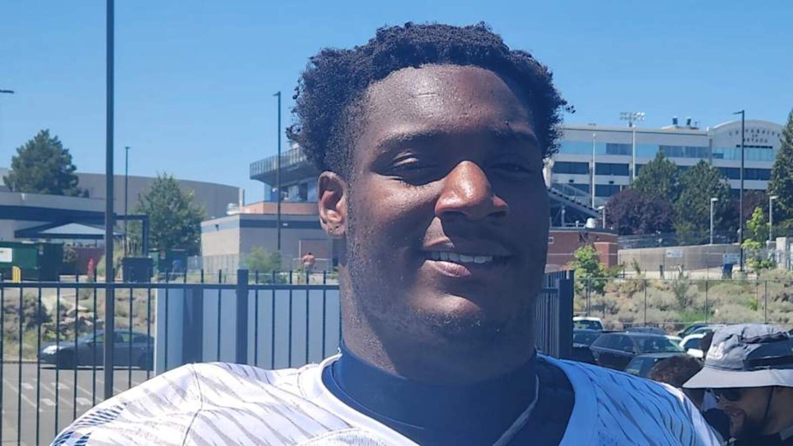 Oregon Ducks' Isaiah World Reveals Reason Behind Transfer Portal ...