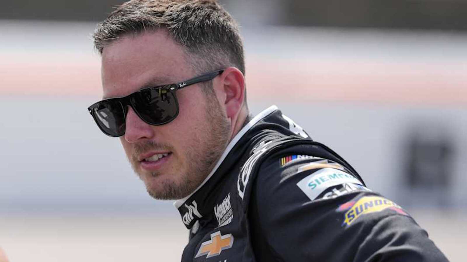 Alex Bowman Set to Race in Mexico City After Hard Michigan Crash ...