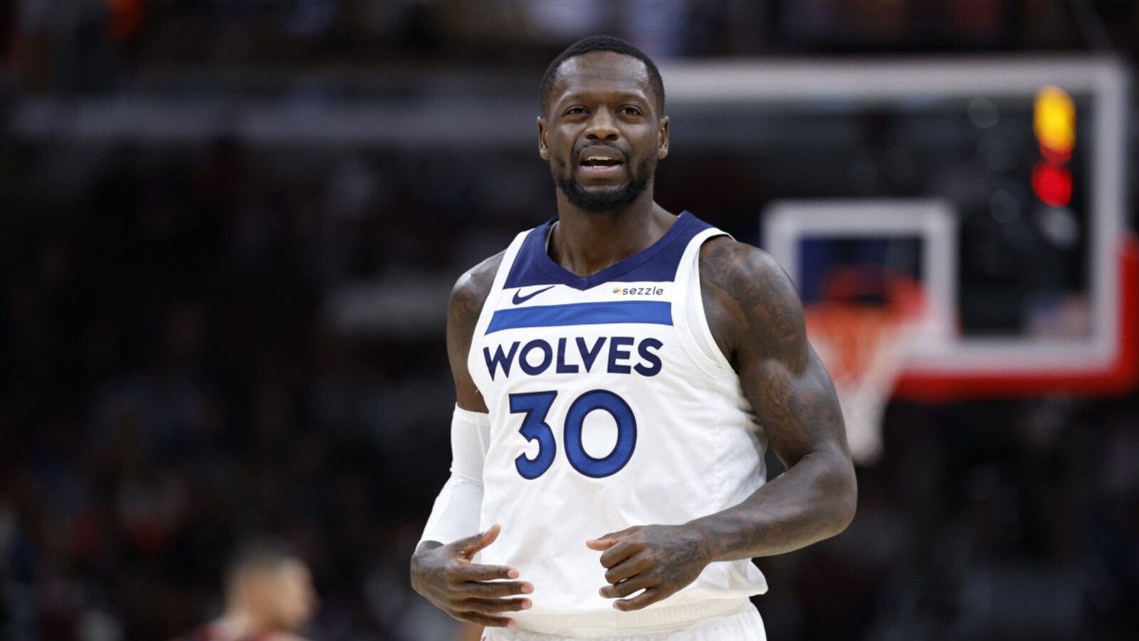 Timberwolves Assistant Coach Gets Mad At Julius Randle Over Lazy Defensive Effort | Yardbarker