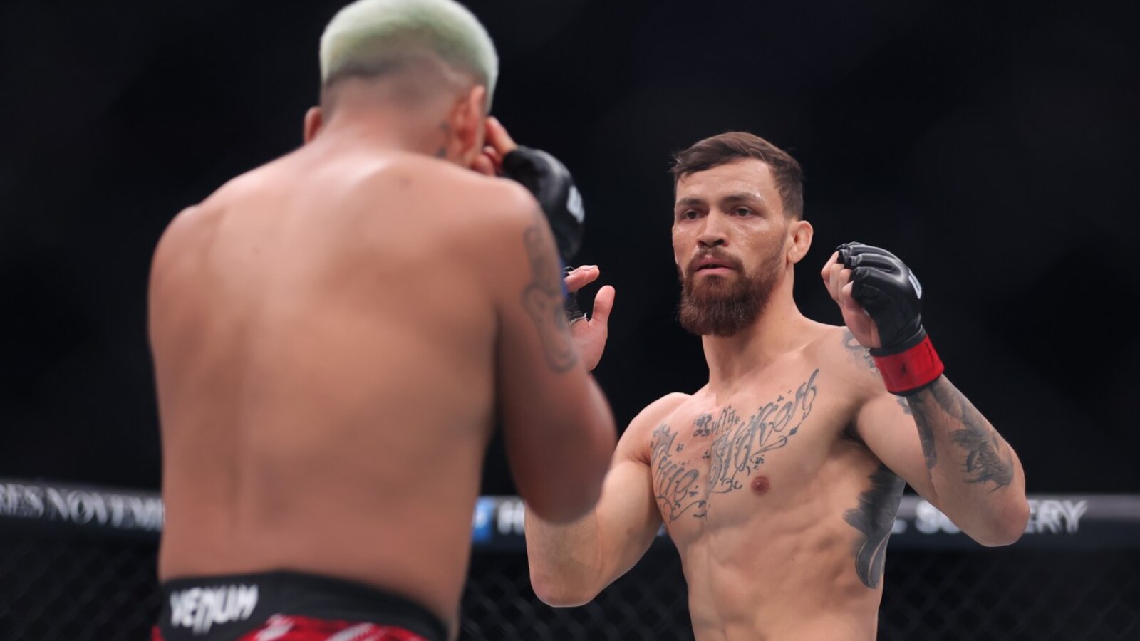 UFC rising prospect resembles a ‘young Conor McGregor’ | Yardbarker