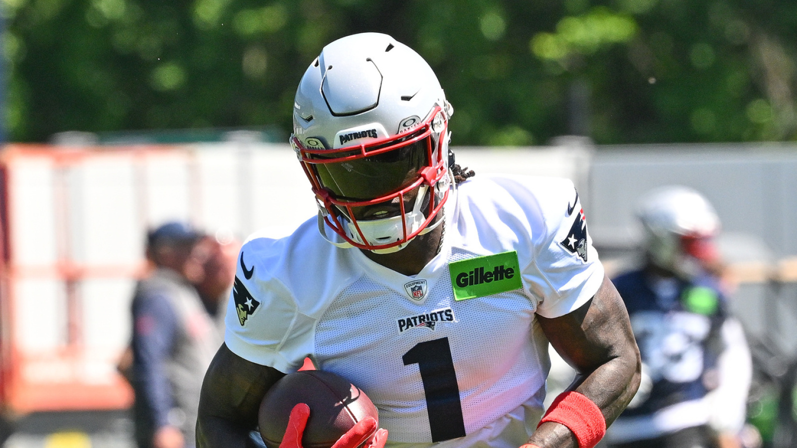 Why Rob Gronkowski feels A.J. Brown could be next Randy Moss for ...