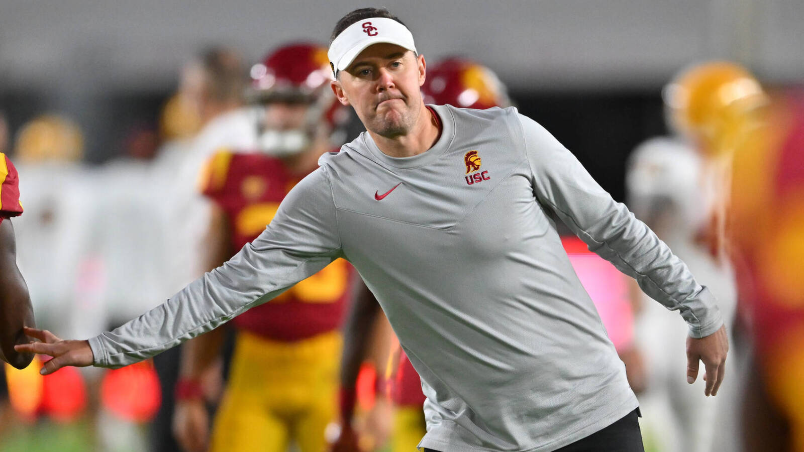 For USC, more money (for Lincoln Riley) equals fewer problems | Yardbarker