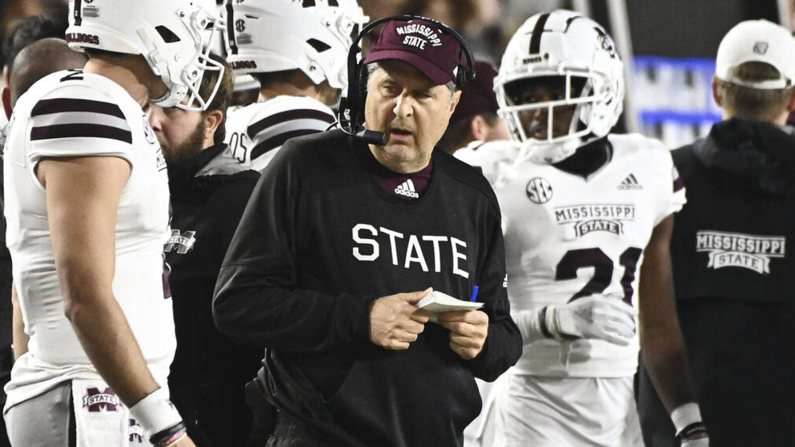 Miami of Ohio honors Mike Leach with Pirate helmet sticker | Yardbarker