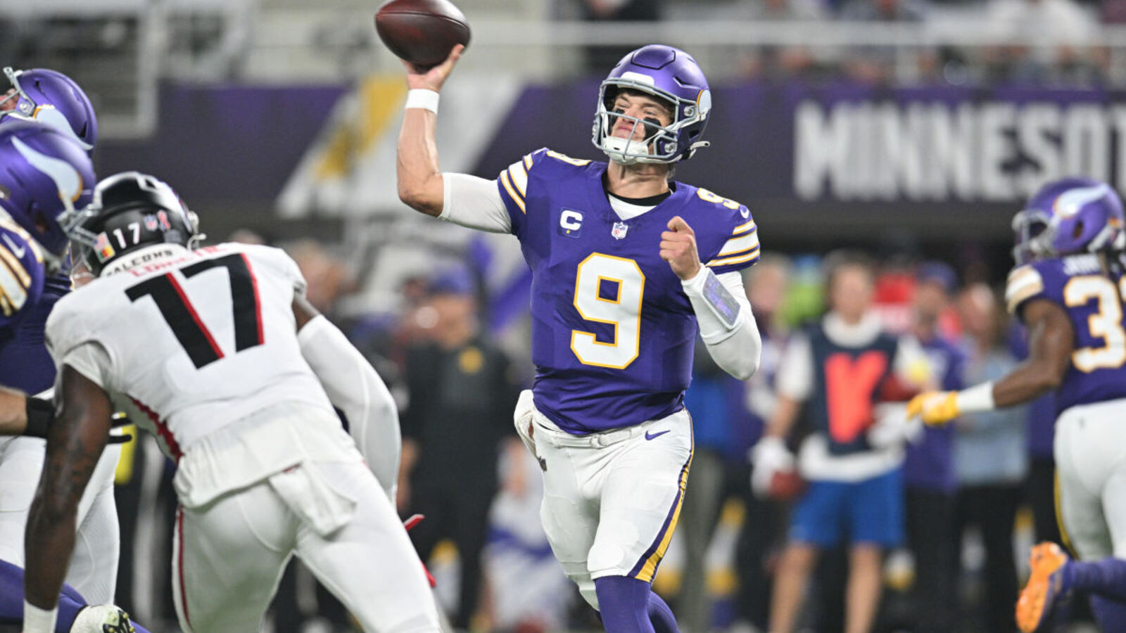 J.J. McCarthy's biggest issue vs. Falcons isn't a big deal and it's ...