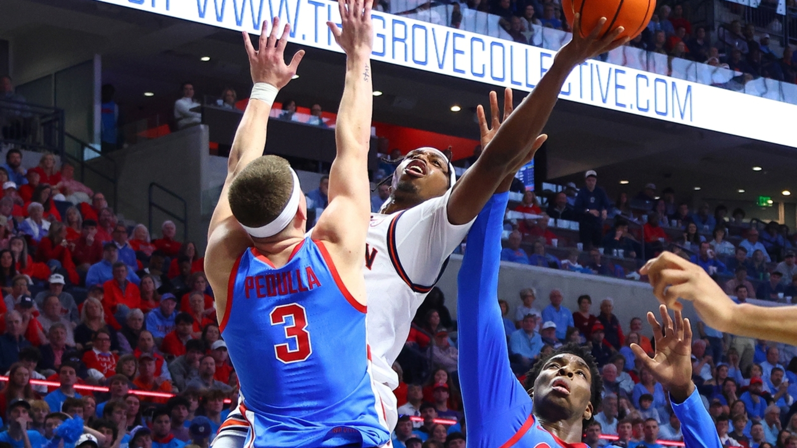 No. 1 Auburn wins 13th in a row at expense of No. 23 Ole Miss | Yardbarker