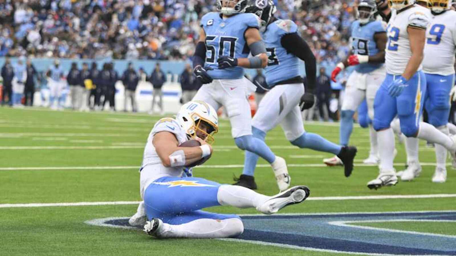 Chargers rebound from ugly start to beat Titans: Quick analysis and ...